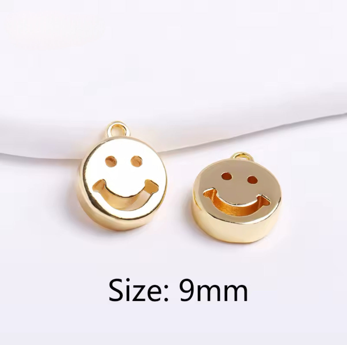 Happy Face Charm - Gold – Astra®