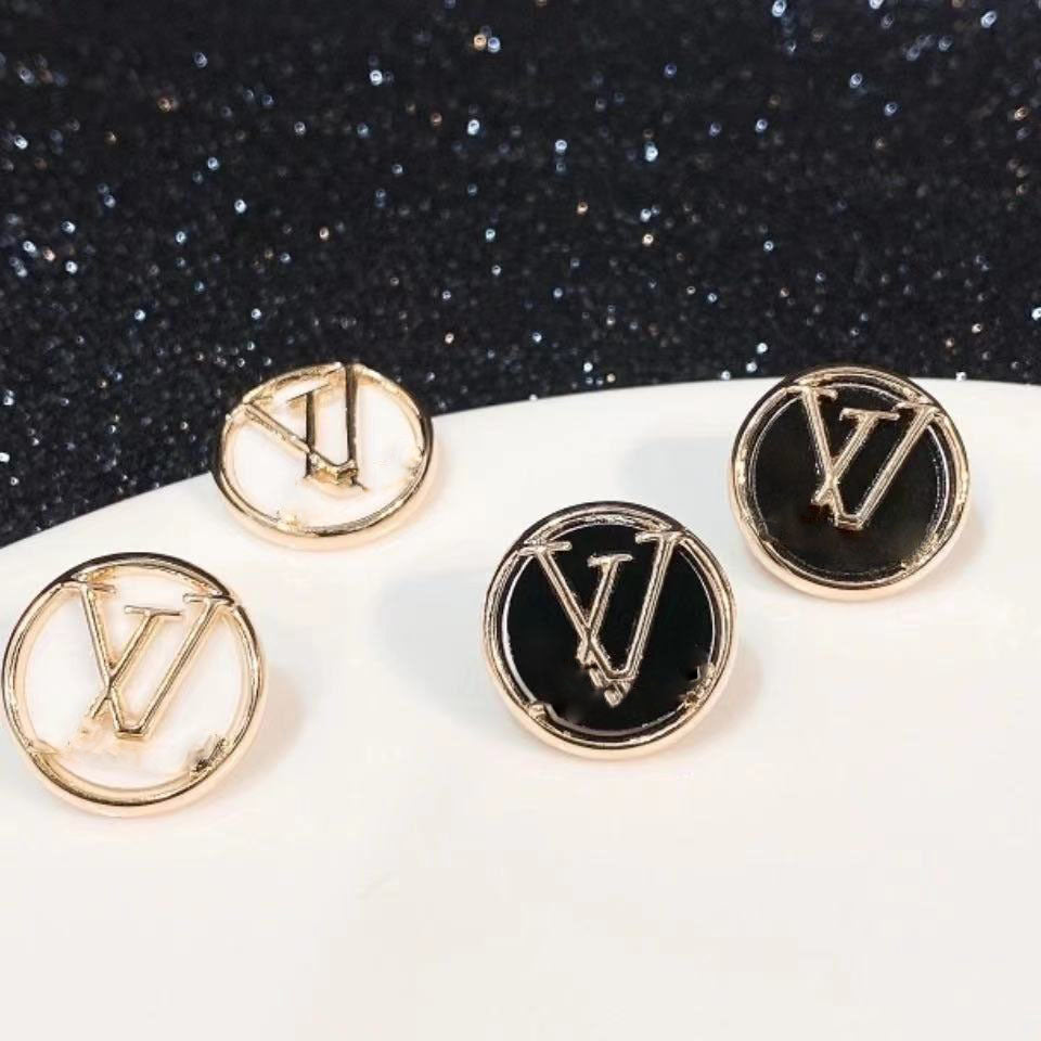ASTRA® LETTER SIGNATURE EARRINGS – Astra®